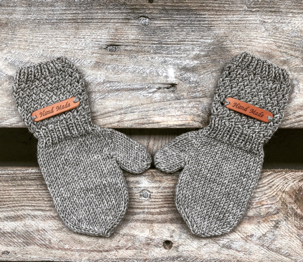 HÁTÍÐARVETTLINGAR – STROFF